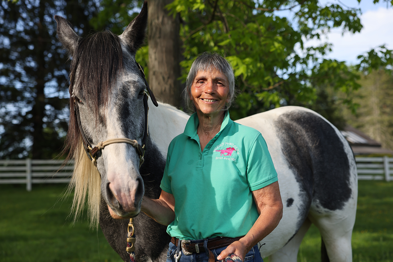 Hidden Pond Farm Equine Rescue - Thoroughbred Aftercare ...